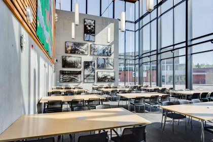 College Drive Campus - The Harris Learning Library