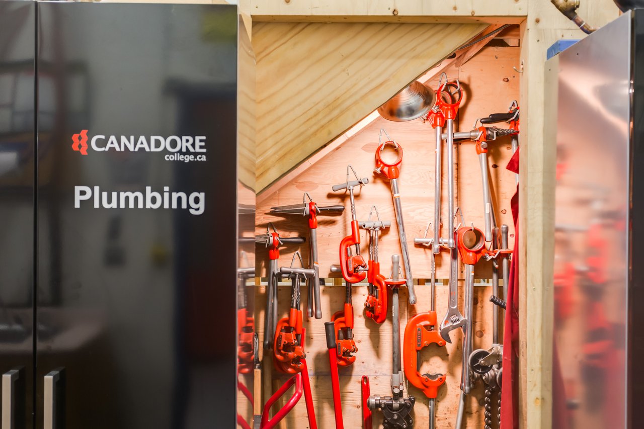 Commerce Court Campus - Plumbing Lab Gallery