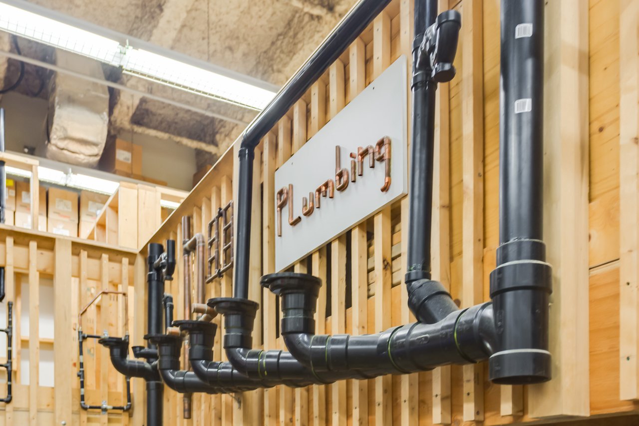 Commerce Court Campus - Plumbing Lab Gallery