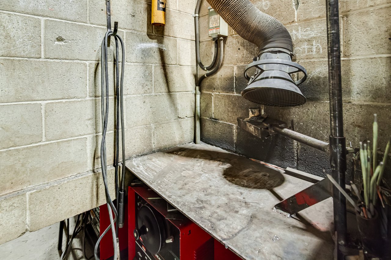 Commerce Court Campus - Welding Lab Gallery