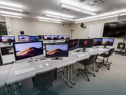 College Drive Campus - Mac Lab