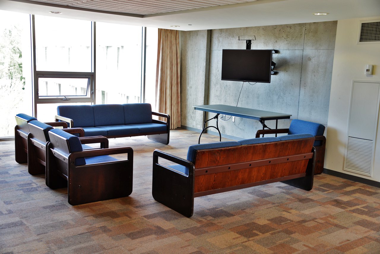 Summer Accommodations Tour - Residence - Two Bedroom Suite (Gallery)