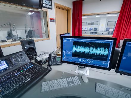 Full Tour - Journalism Television Studio