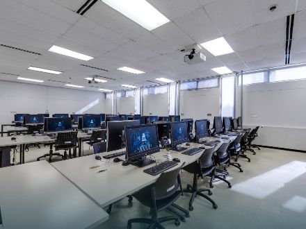 Science Tour - Tory Building - Biology Lab