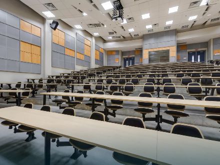 Full Tour - Azrieli Theatre - Lecture Theatre