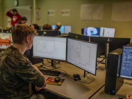 CMU TECH Tour - Drafting Program