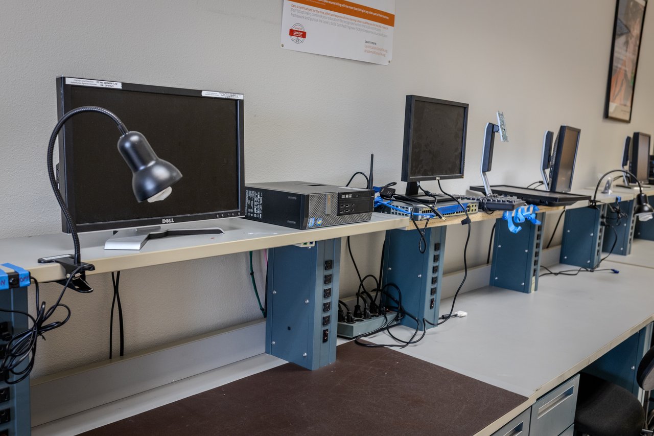 CMU TECH Tour - Information and Communication Technology Program