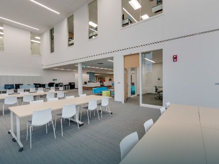 Waterloo Campus - Waterloo Library