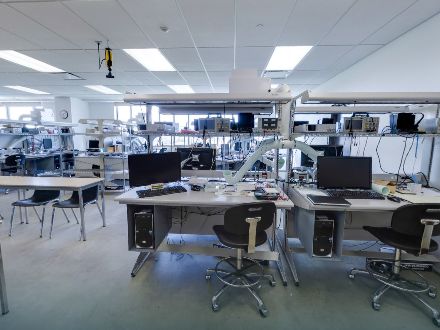 Cambridge Campus - Electronics System Engineering Lab
