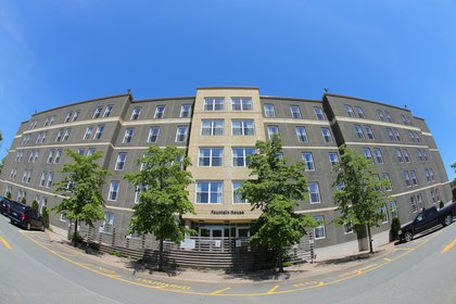 Howe Hall - Fountain House Single Room