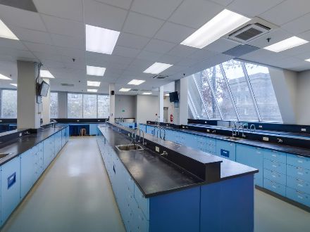 Halifax Campus Highlights - Chemistry Lab