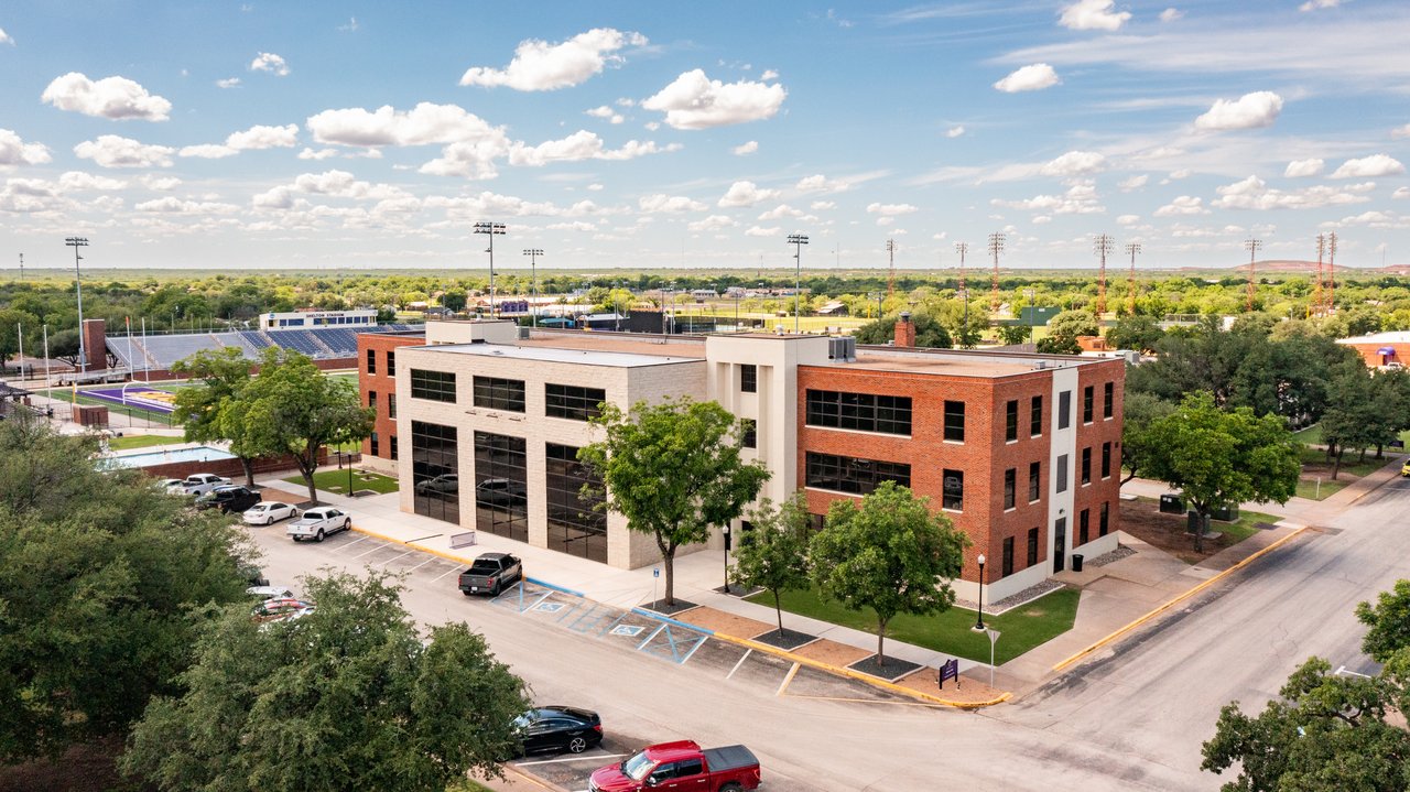 Academics Tour - Abilene Hall