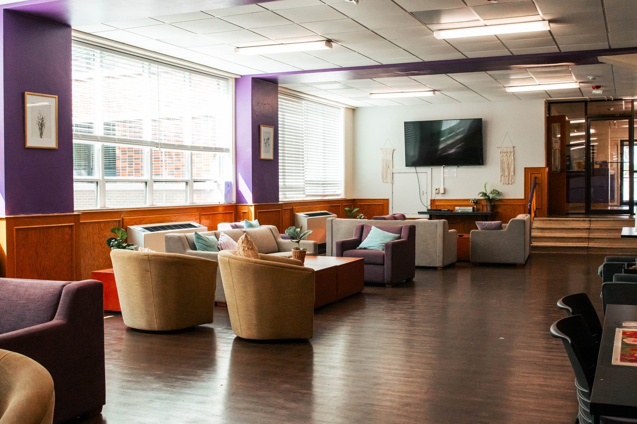 Residence Life Tour - Anderson Hall Lobby