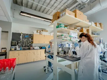 Hands-On Lab Experience - Biology Research Lab Experience