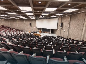 Downtown Campus - Faculty of Arts: Lecture Hall