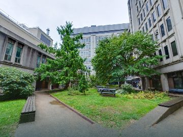 Downtown Campus - Faculty of Science: Stewart Biology Building