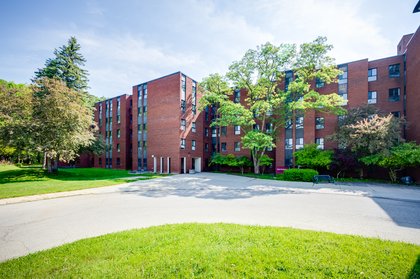 West Quad - Bates Residence Four Bedroom Apartment Style