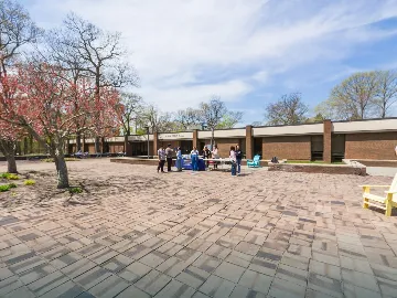 Long Island Campus - Academic Quad