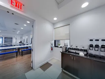 Long Island Residence Hall Tour - Residence Hall Dining
