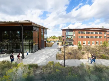 Living On Campus - Residence Hall Quad