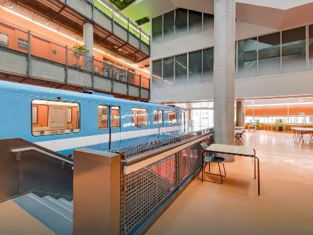 Lassonde buildings: common areas - The Polytechnique-Alstom Station