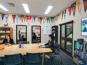 Upper School Tour - Guidance Office
