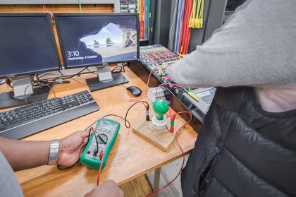 Moose Jaw Campus - Electrical Engineering Lab