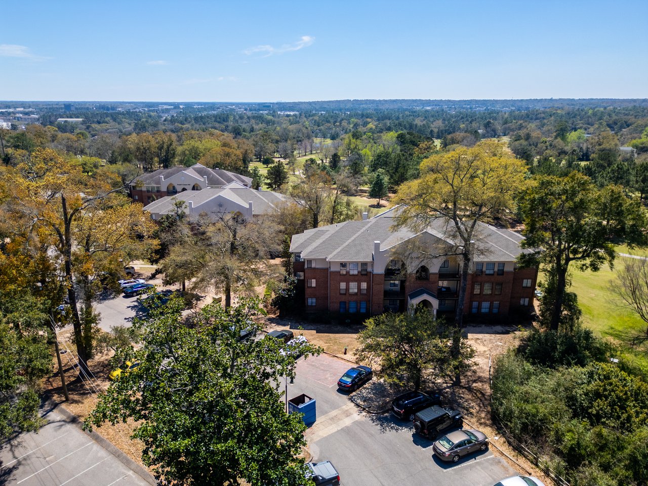 Residence Life - Fairway Apartments