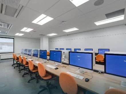 Hazel McCallion Campus - Mac labs