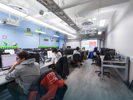Sciences labs and classrooms - Trafalgar - Game development lab