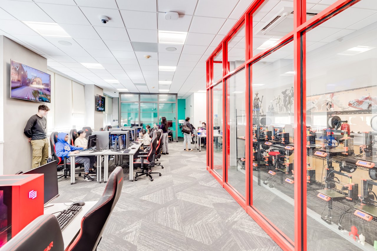 Queens Campus Virtual Experience - Let's Talk Tech!