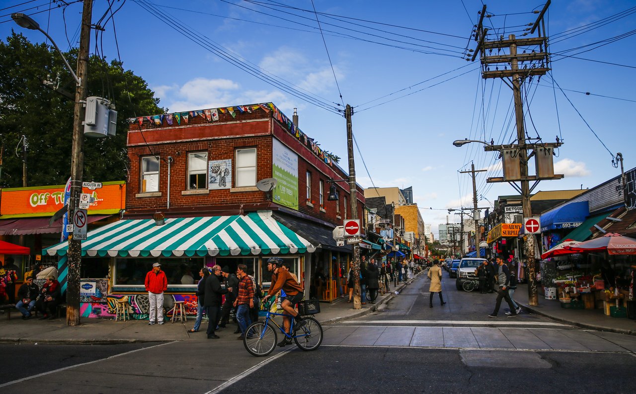 Life in Toronto - Toronto Neighbourhoods