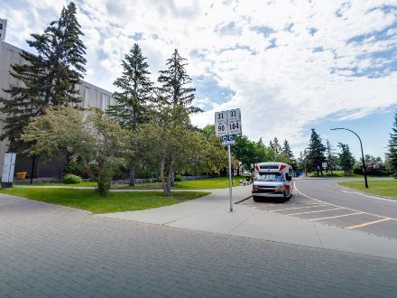 Full Main Campus Tour - MacHall Quad between TFDL
