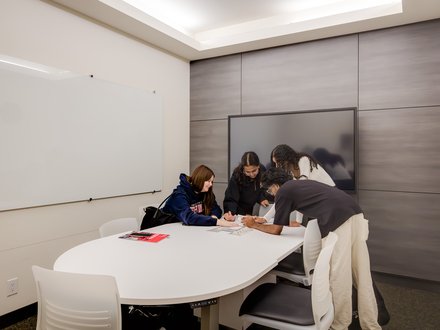 Labs and Facilities - Practice Presentation Rooms