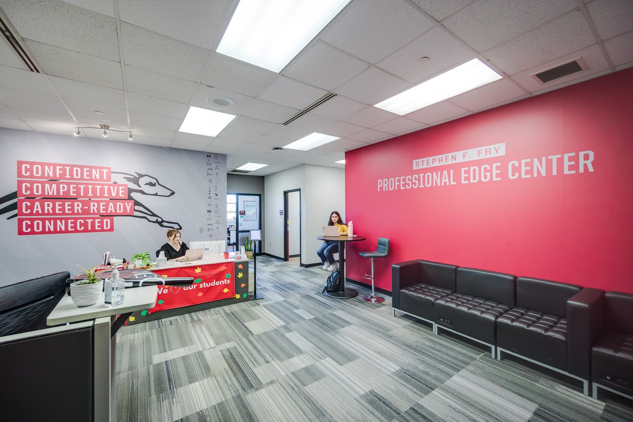 Explore UIndy's Campus - Stephen F. Fry Professional Edge Center