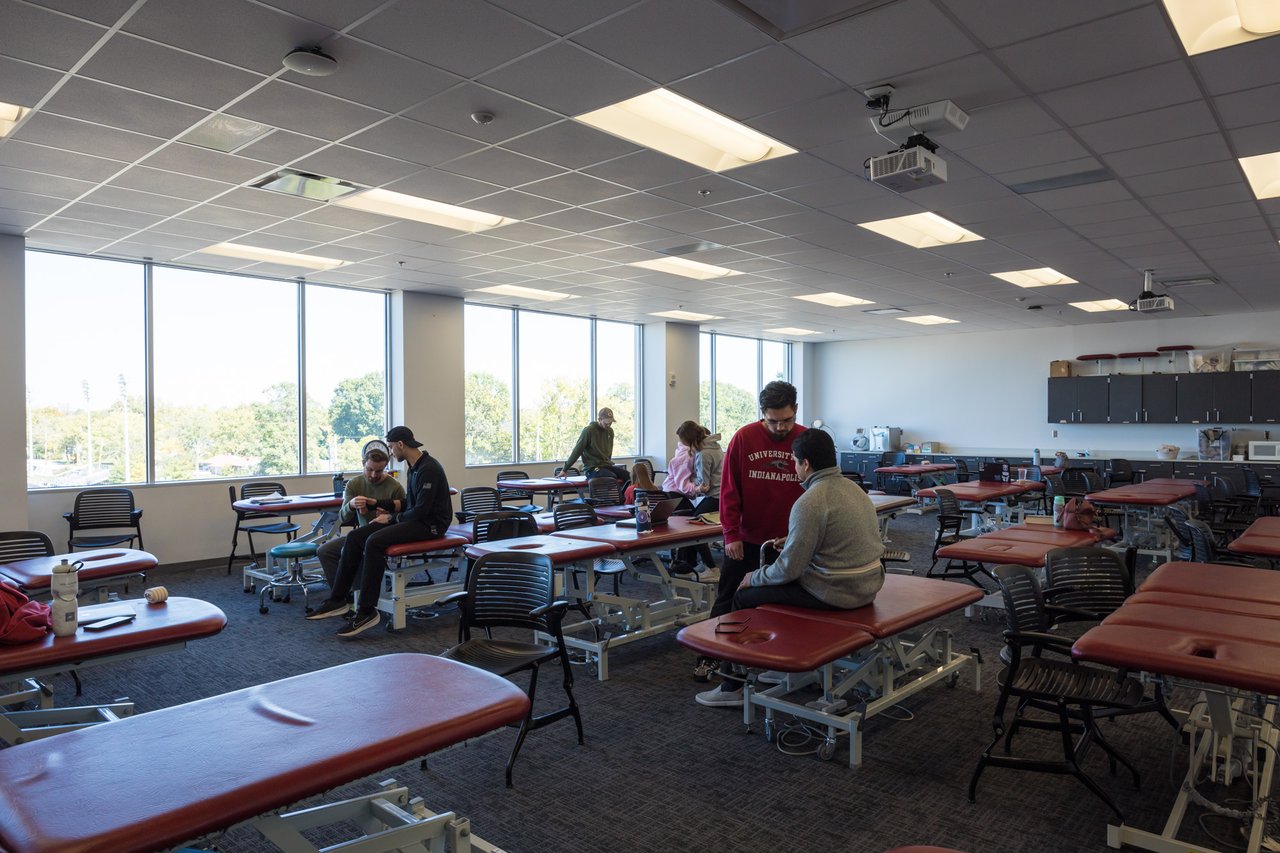 Explore UIndy's Campus - Health Pavilion 3rd Floor Physical Therapy Lab