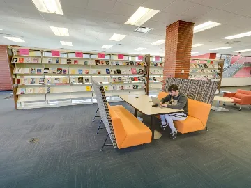 Explore UIndy's Campus - Library - 2nd Floor