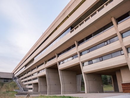On-Campus Housing - UH | University Hall Dorms