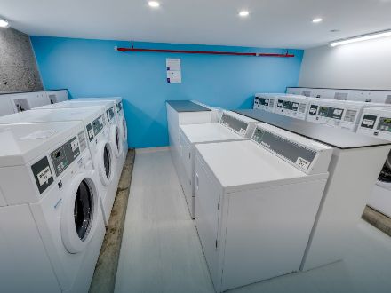On-Campus Housing - UH | Laundry Room