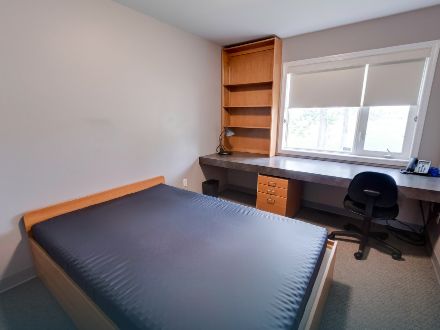 On-Campus Housing - UH | University Hall