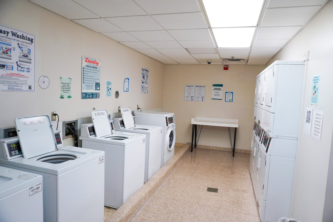 Housing Tour - Graham-Hewlett and Belk Halls