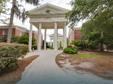 UNCW Campus - Leutze Hall & Morton Hall