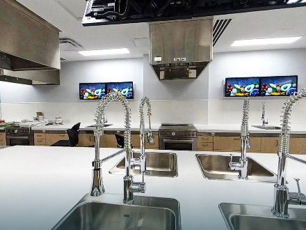 What sets uOttawa apart - LEES - Food Preparation Laboratory