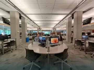 University of Toronto Mississauga Campus Tour - UTM Library - Learning ...