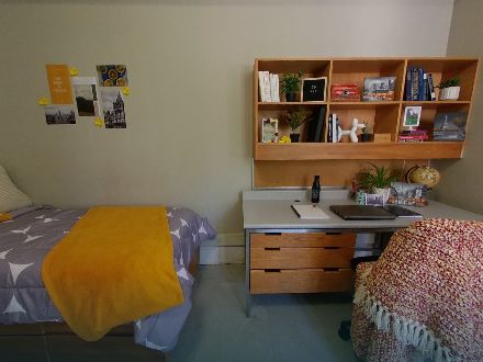 Victoria College - Upper Burwash Hall - Double Room