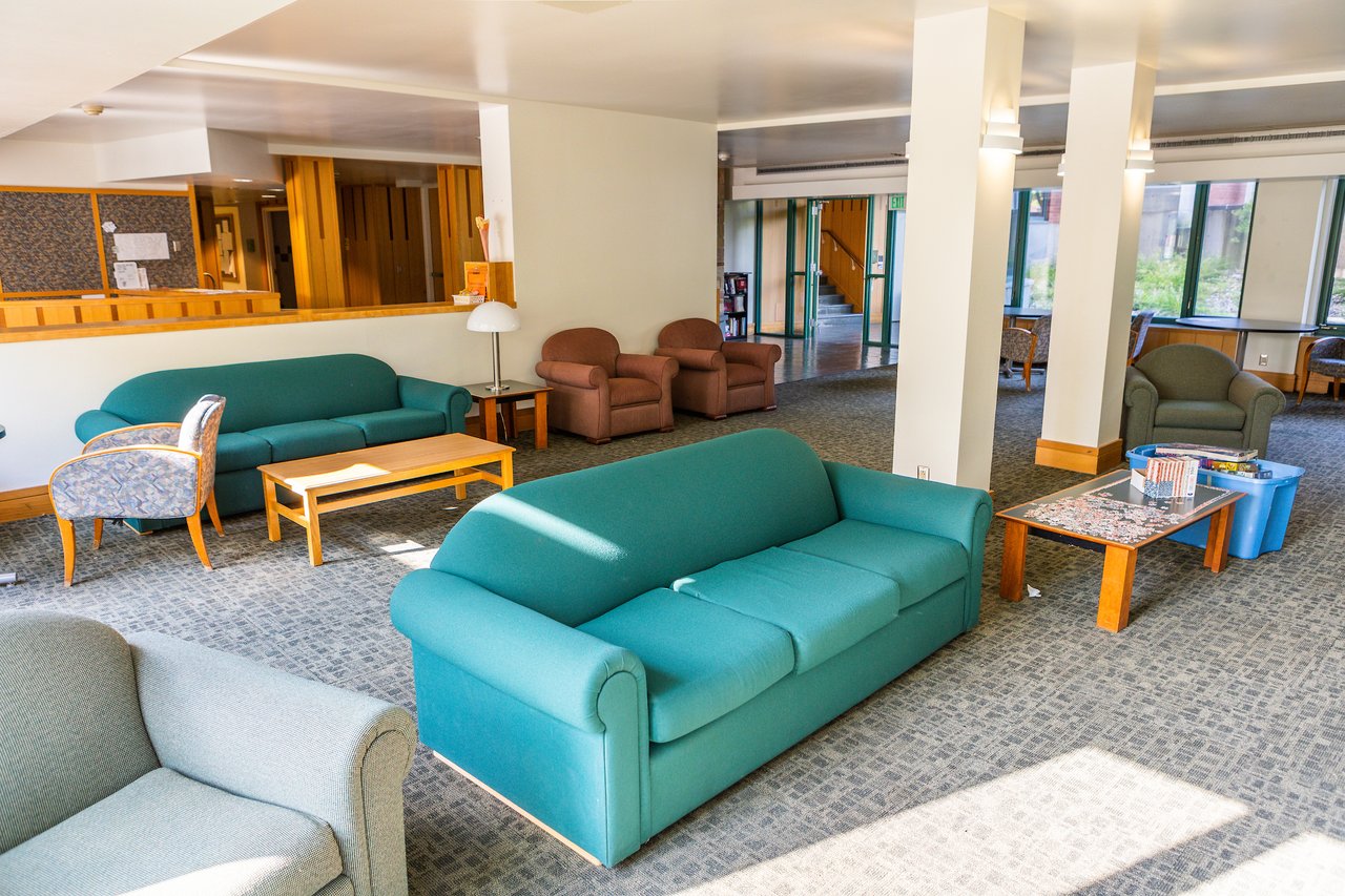 Residences - Wehrenberg Hall Lounge