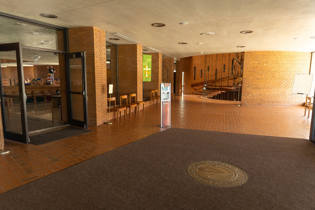 Campus Highlights - Chapel of the Resurrection Narthex