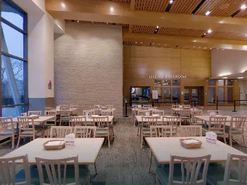 Living on Campus - Four Lakes Market Dining Room