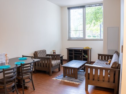 Residence Hall Tour - Baker Hall and 610 Courtyard