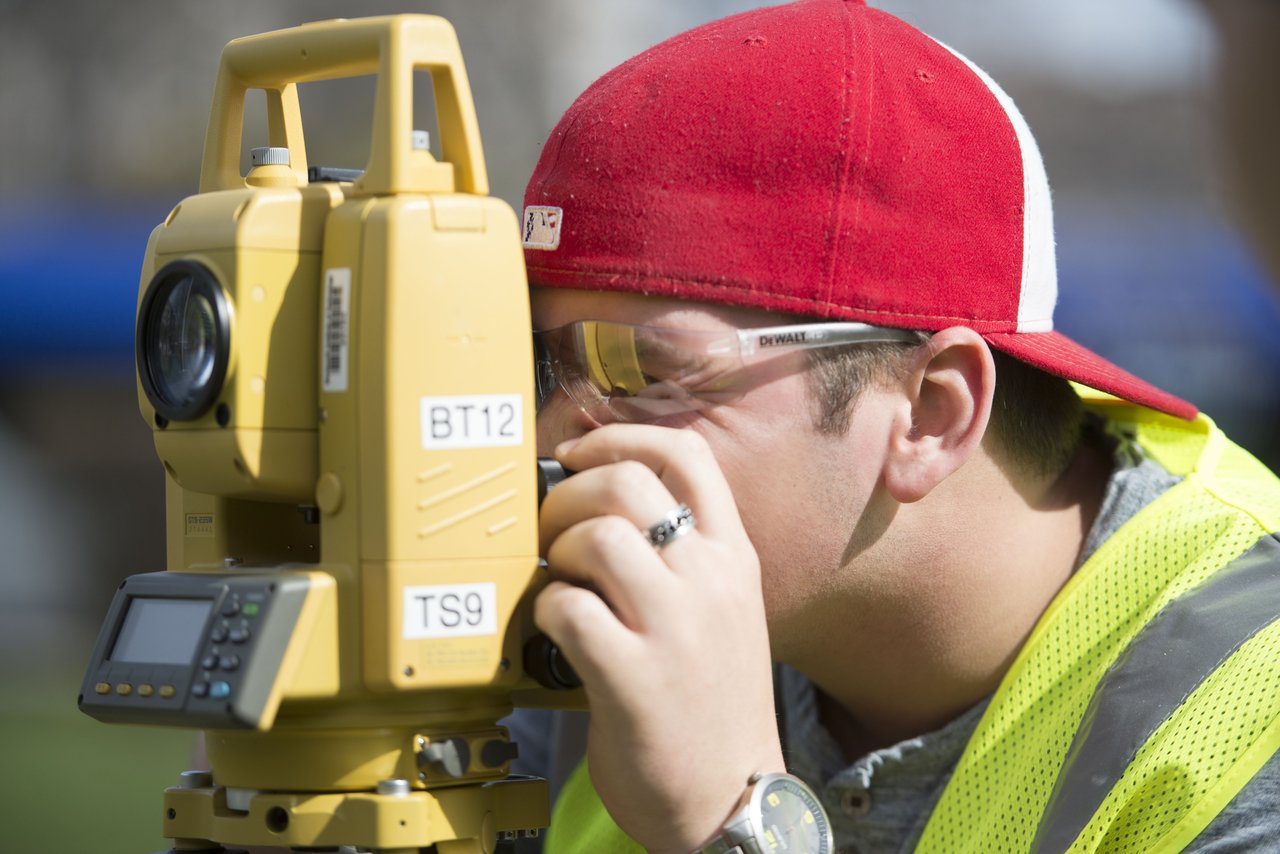 School of Management - Survey and Mechanical Systems Lab